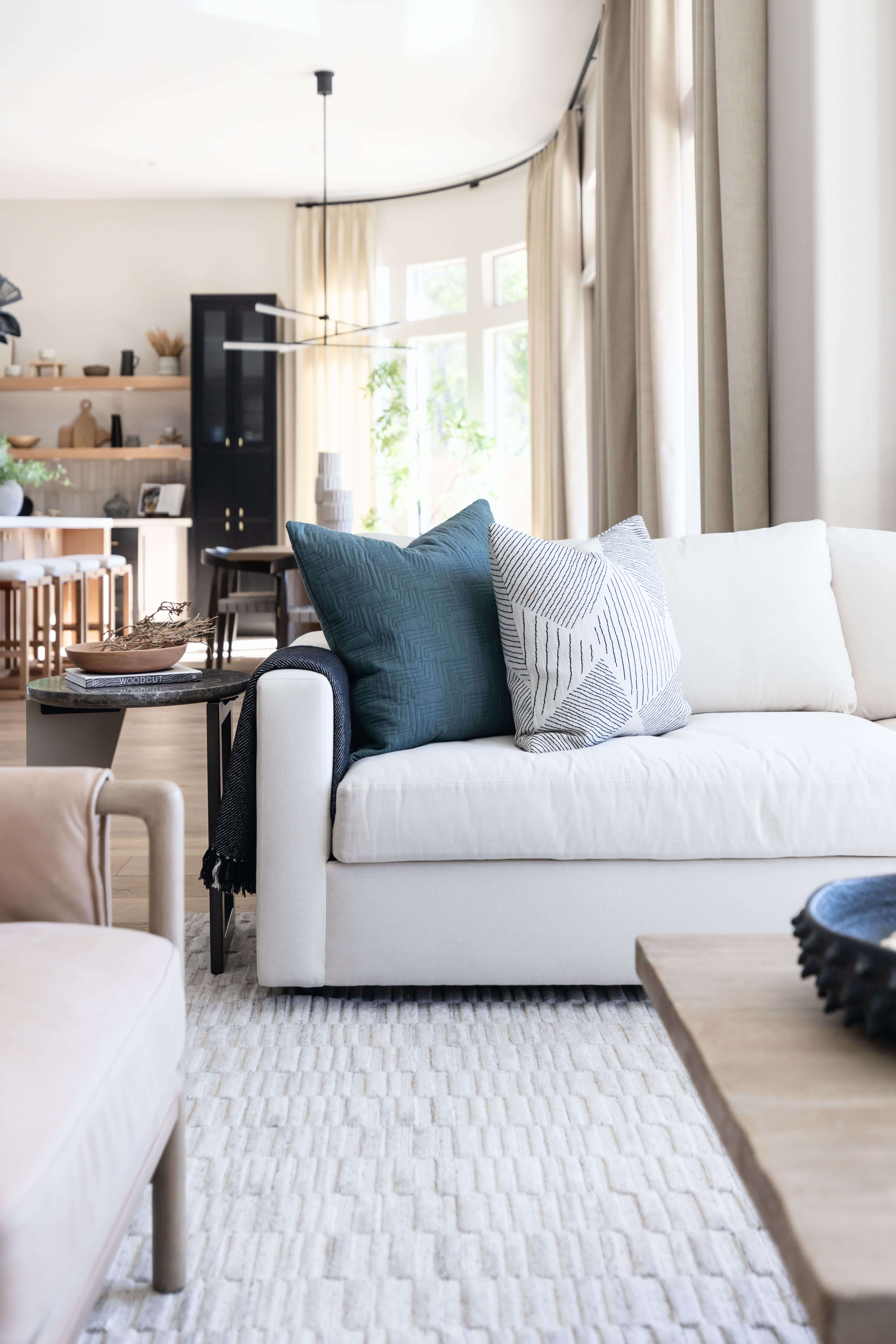 ALYSSA LANE • Living with Lolo